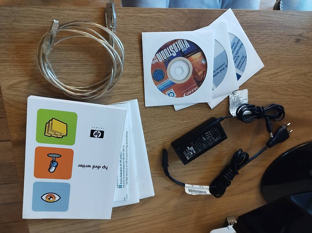 Graveur Lecteur cd et DVD Hewlett-Packard HP DVD200e Canton Vaud ...