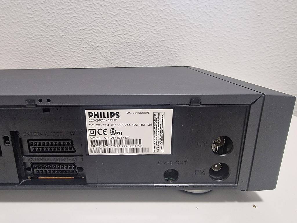 PHILIPOS S-VHS REKORDER VR696 REVIDIERT Canton Soleure - anibis.ch