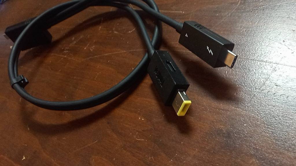 Lenovo ThinkPad Thunderbolt 4 Split Cable im Kanton Aargau - anibis.ch