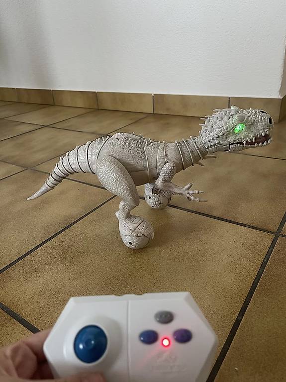 Robot t rex « indonimus rex » jurrasic park Canton Vaud - anibis.ch