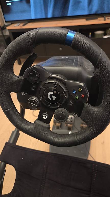 Volant logitech xbox/pc Canton Vaud - anibis.ch