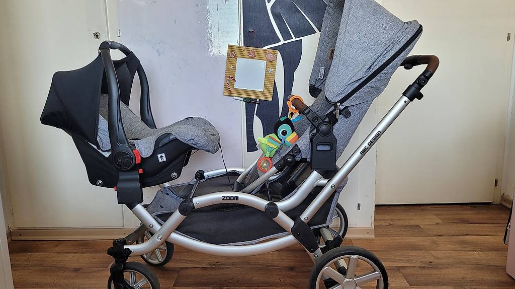 Poussette double Zoom ABC Design grise Canton Vaud - anibis.ch