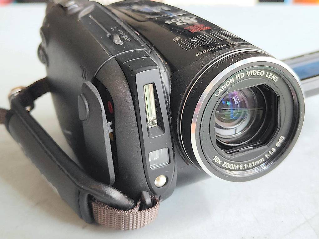 CANON HDV30E Caméscope DVCAM mini Excellente Etat Canton Genève - anibis.ch