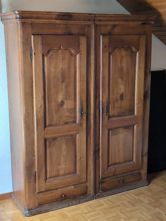 Armoire Fribourgeoise paysanne Canton Fribourg - anibis.ch