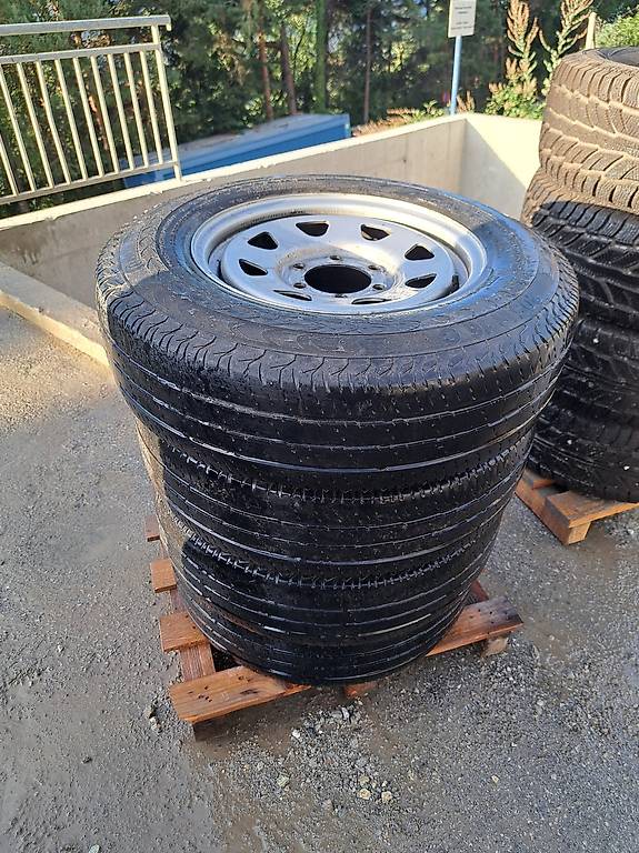 4 Jantes R16 Toyota Hilux Land Cruiser Navara Canton Valais - anibis.ch