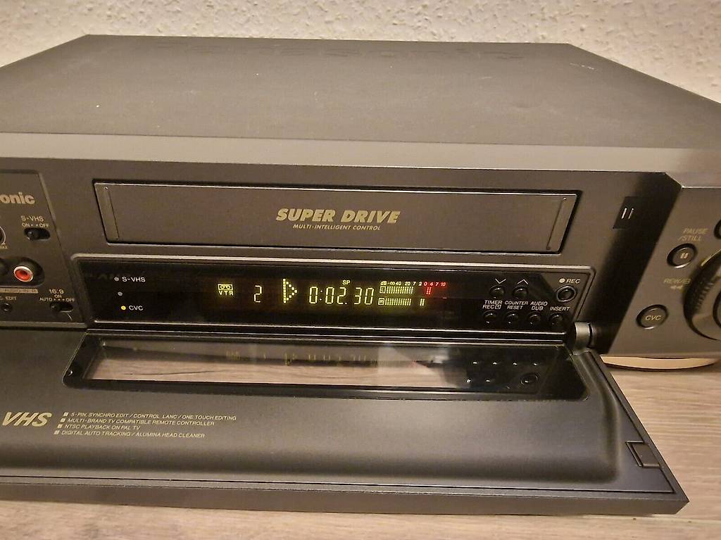 PANASONIC NV-HS 900 S-VHS REVIDIERT& GARANTIE im Kanton Solothurn ...