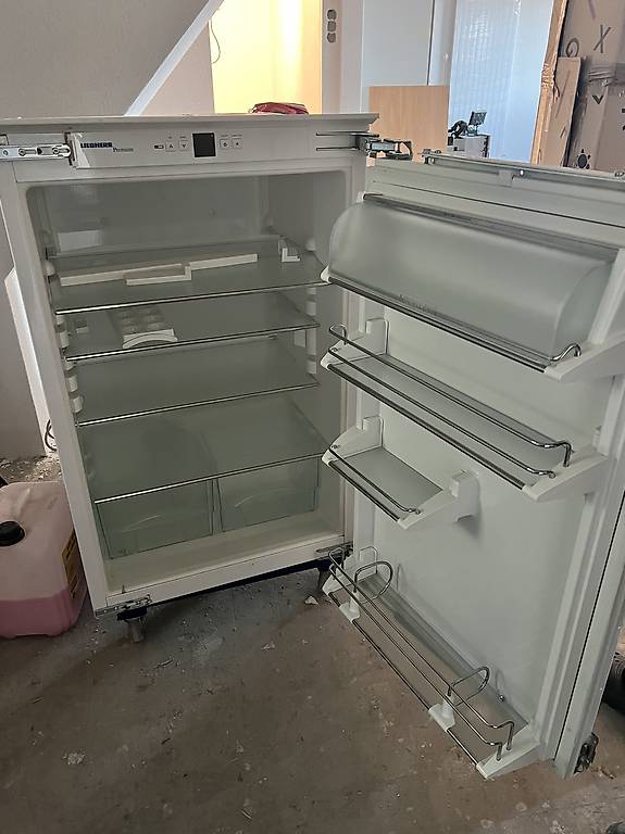Frigo Liebherr Premium à encastrer 158l. Canton Vaud - anibis.ch