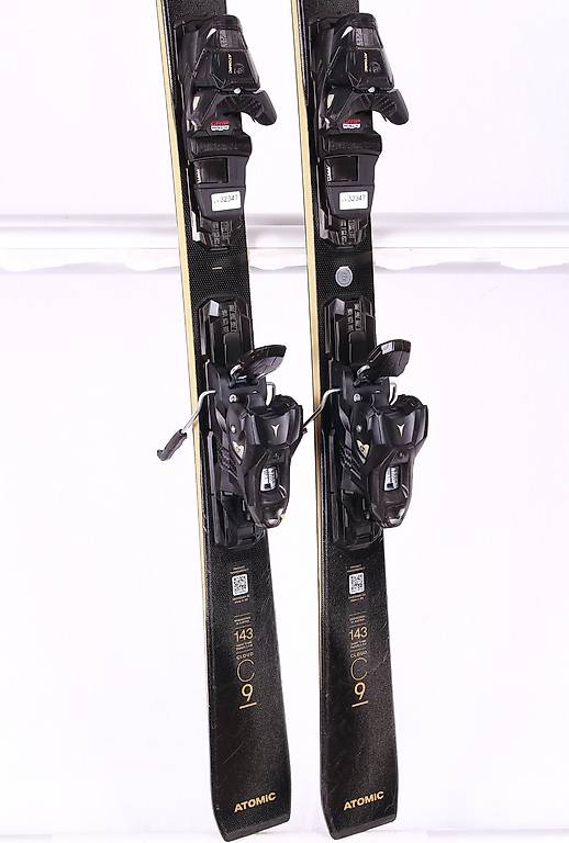 143 cm Skis de femme ATOMIC CLOUD C9 2026 im Kanton Bern - anibis.ch