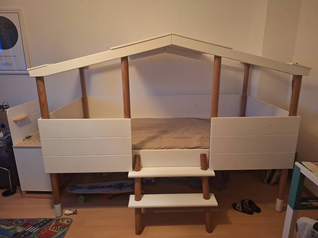 Lit cabane enfant Canton Vaud - anibis.ch