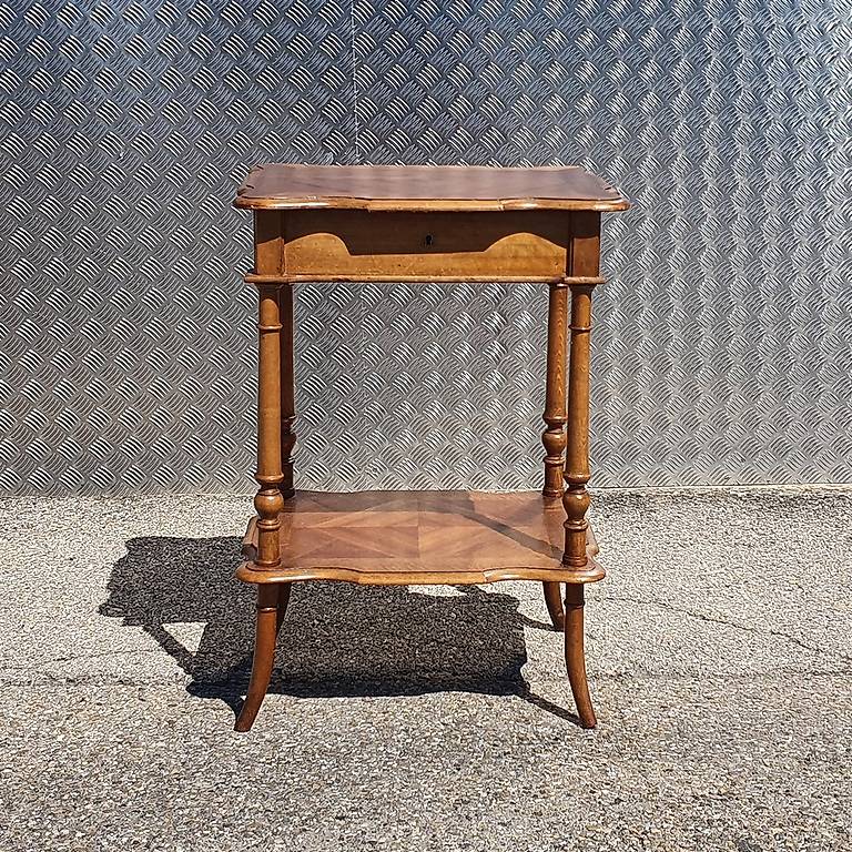 Coiffeuse ancienne Canton Neuchâtel - anibis.ch