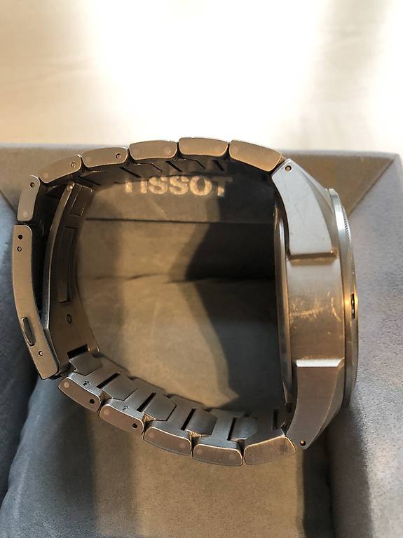 Tissot T-Touch Solar Titanium Canton Vaud - anibis.ch