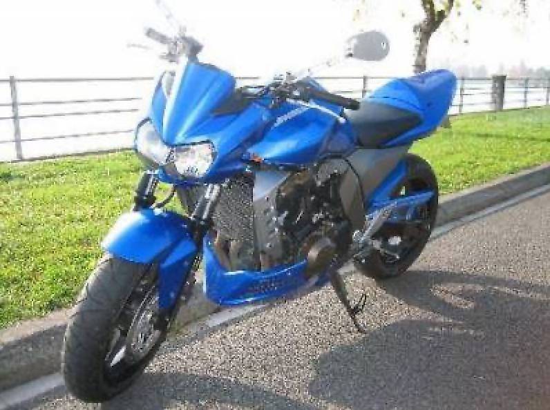 Kawasaki Z750 Bleu Métalisé Custom Canton Vaud - anibis.ch