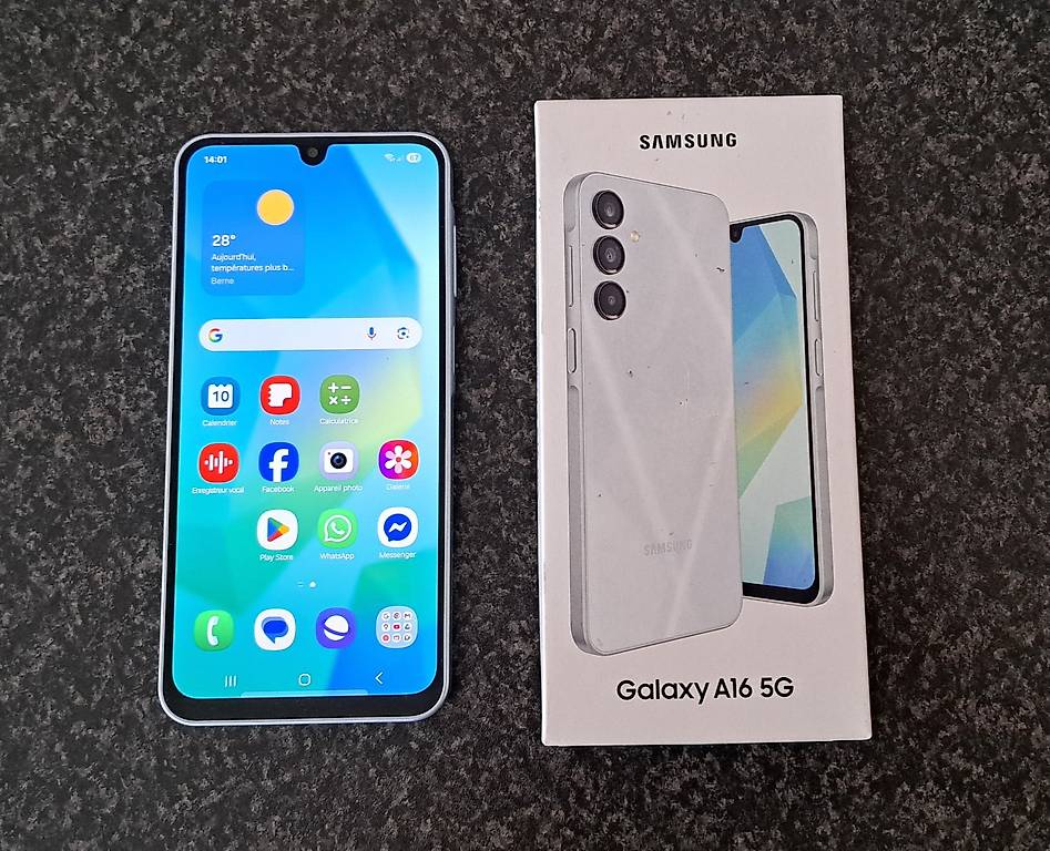 Natel Samsung Galaxy A16-5G + accessoires, Neuf, garantie Canton ...