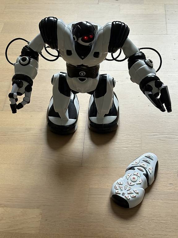 Robot télécommandé Wowee v1 Canton Vaud - anibis.ch