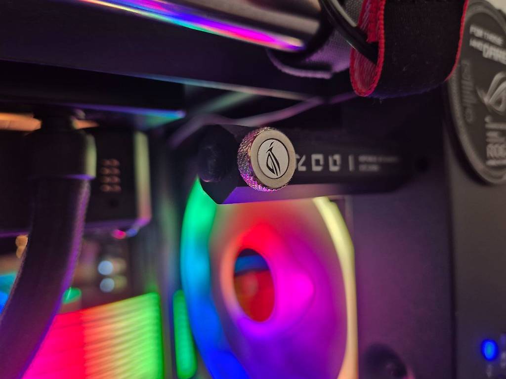 Neue ASUS Rog Gaming GPU Grafikkarten Halter im Kanton Zürich - anibis.ch
