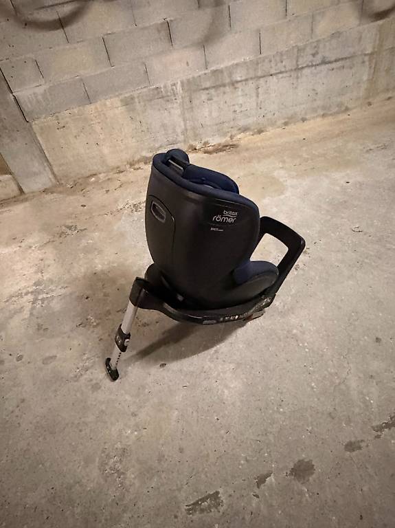 Siège auto Brita Romex pivotant Canton Vaud - anibis.ch