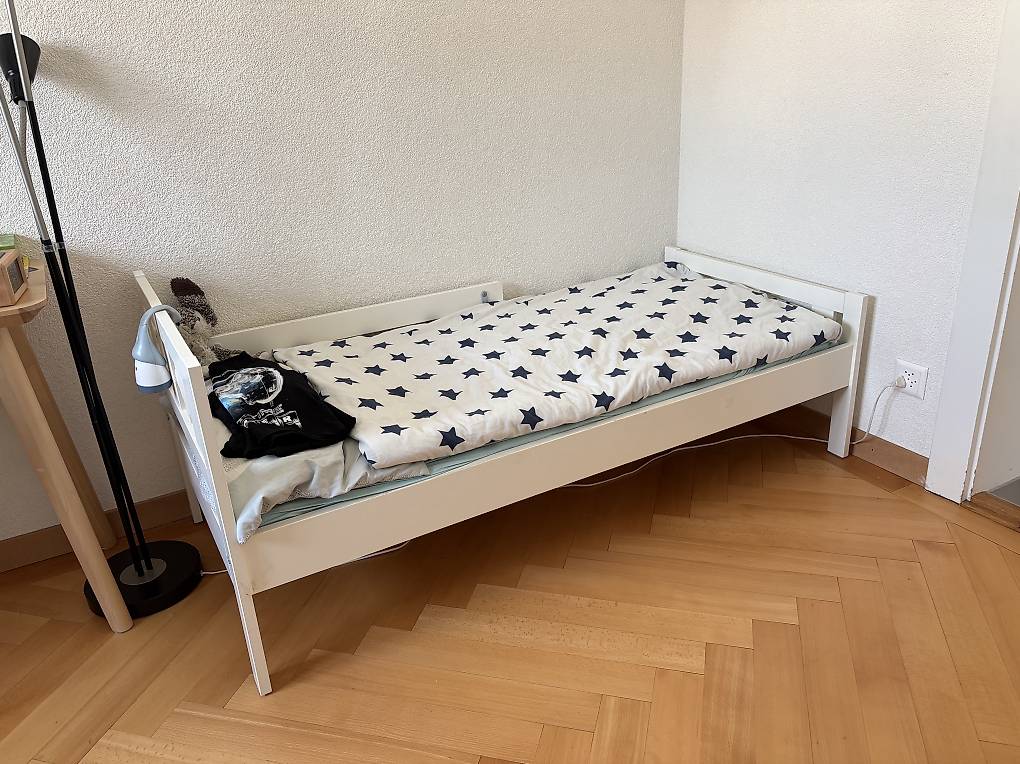 Lit et matelas IKEA 70x 160 super état Canton Vaud - anibis.ch