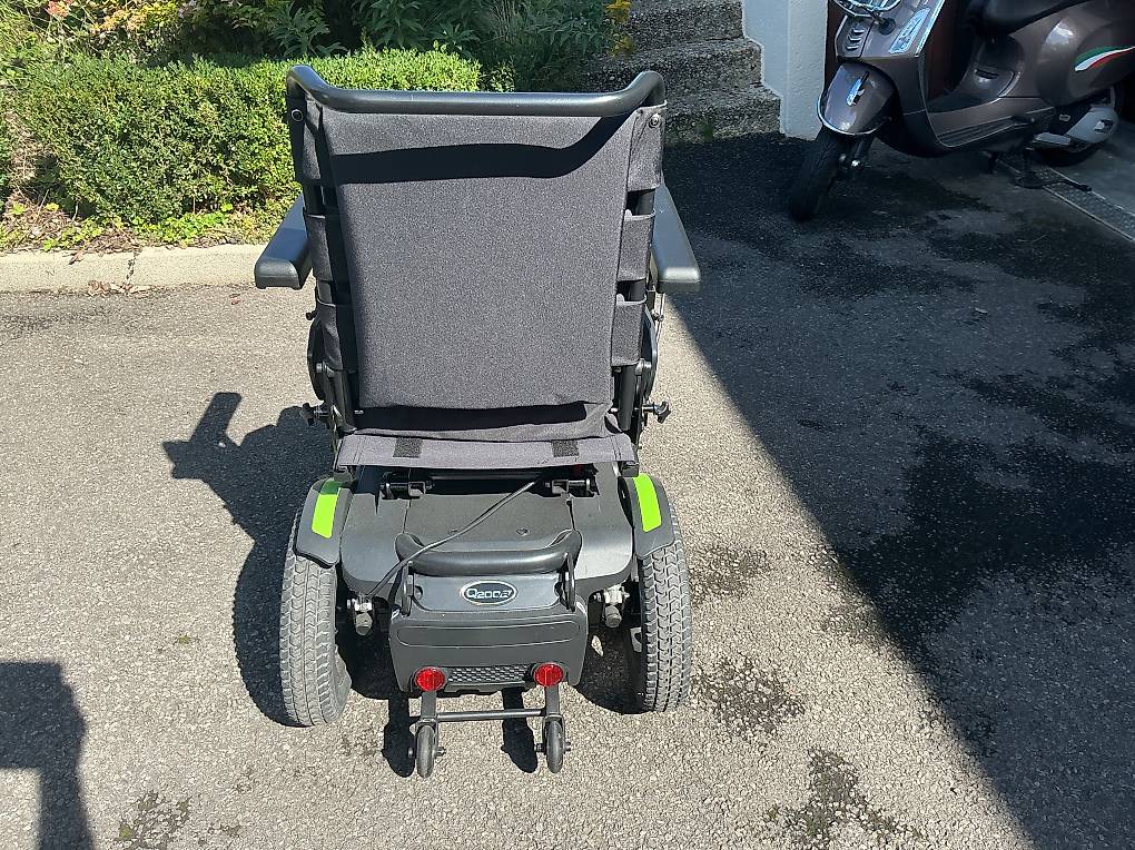 Fauteuil roulant électrique Canton Genève - anibis.ch