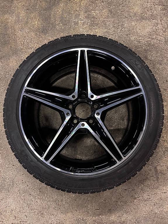 Roue de Mercedes C43 AMG Canton Neuchâtel - anibis.ch