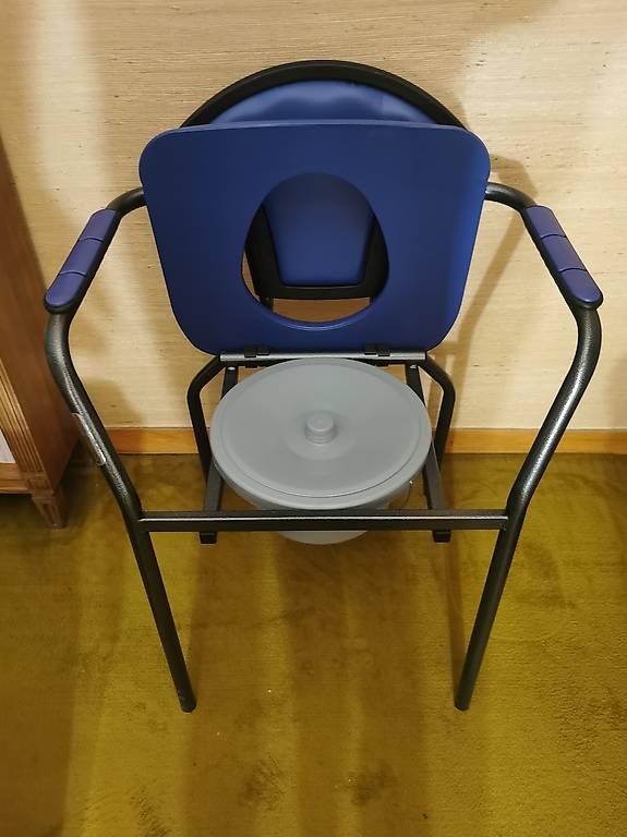 Chaise percée NEUF Canton Vaud - anibis.ch