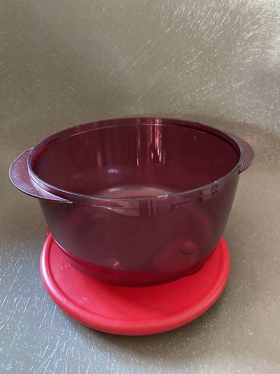 Récipient Tupperware de 2 litres pour micro-ondes Canton Vaud - anibis.ch