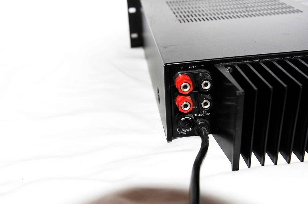 Inkel MA - 420 professionel power amplifier im Kanton Basel-Stadt ...
