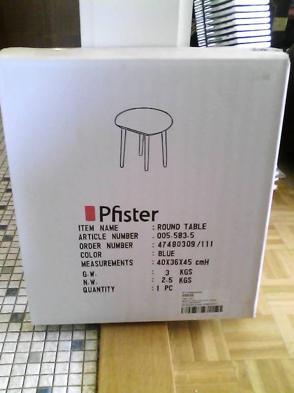 Jolie table d'appoint Pfister neuve Canton Vaud - anibis.ch