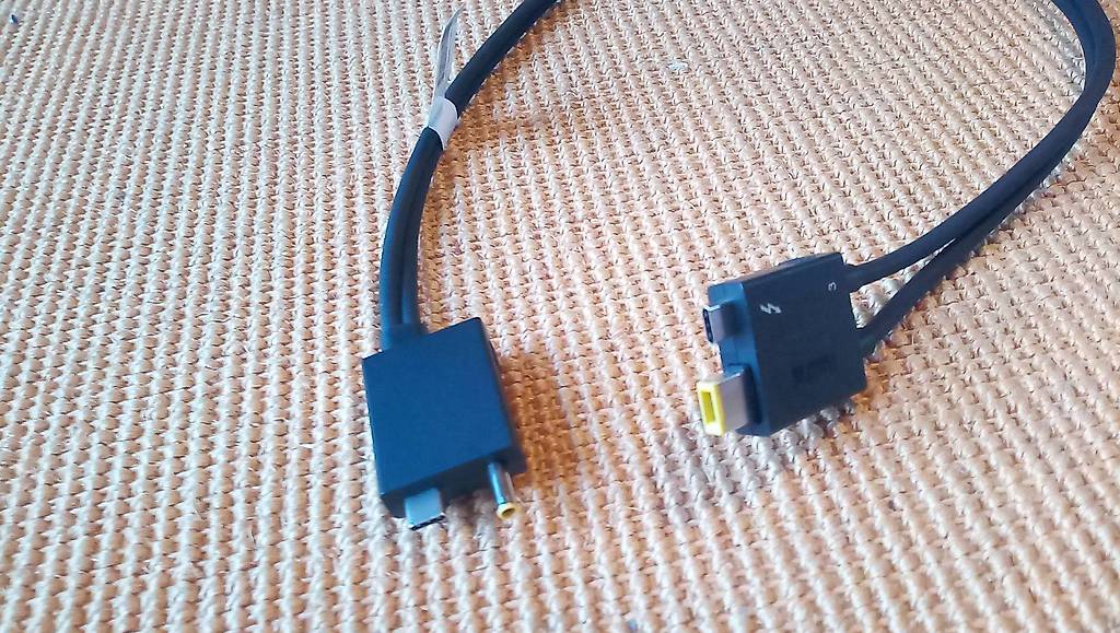 Lenovo ThinkPad Thunderbolt 3 Workstation Dock Split Cable im Kanton ...