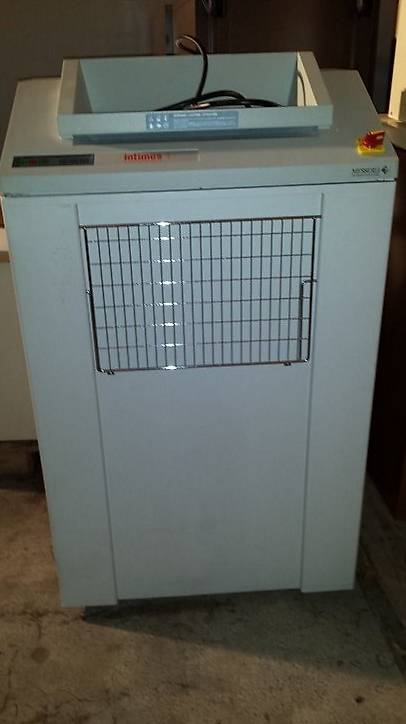 Destructeur de papier confidentiel INTIMUS à prix cassé im Kanton ...