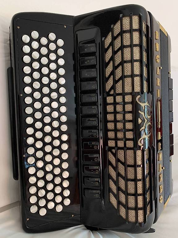 Akkordeon Bugari Armando Canton Zurich - anibis.ch