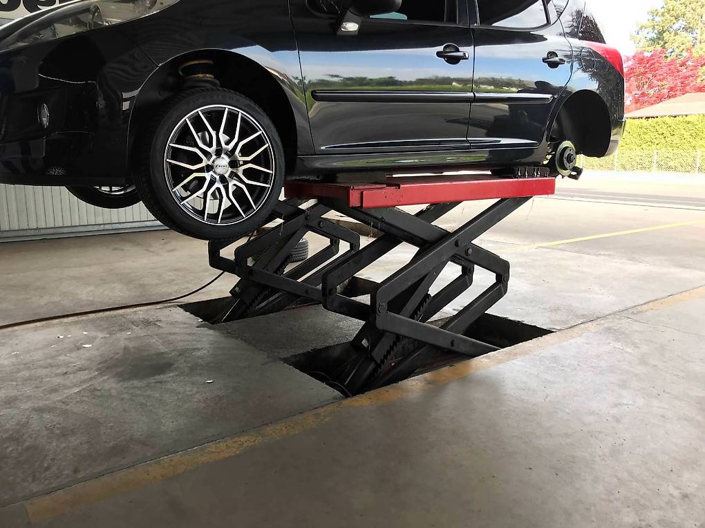 Lift ciseaux 1 mètre et 2 mètres. Canton Fribourg - anibis.ch