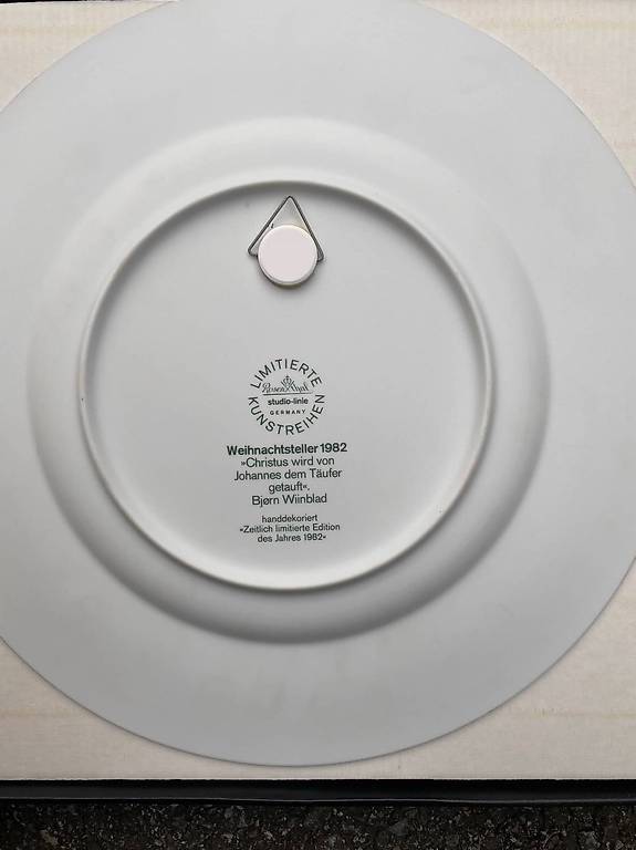 Bjorn Winblad assiettes Noel collection Canton Valais - anibis.ch