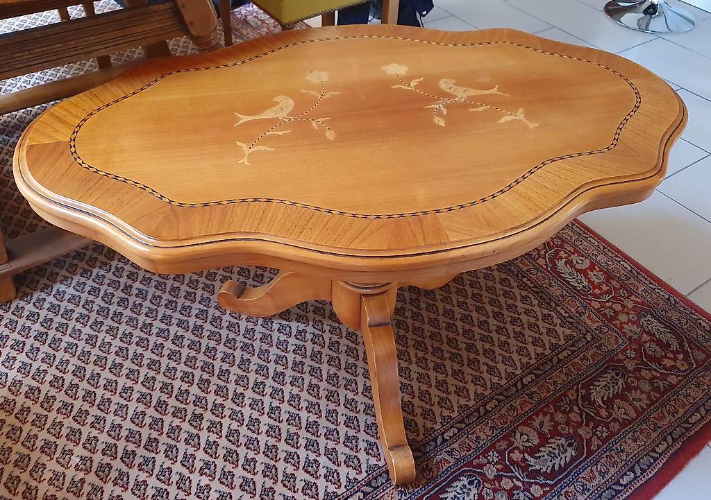 Table de salon fribourgeoise avec les oiseaux superbe Canton Jura ...