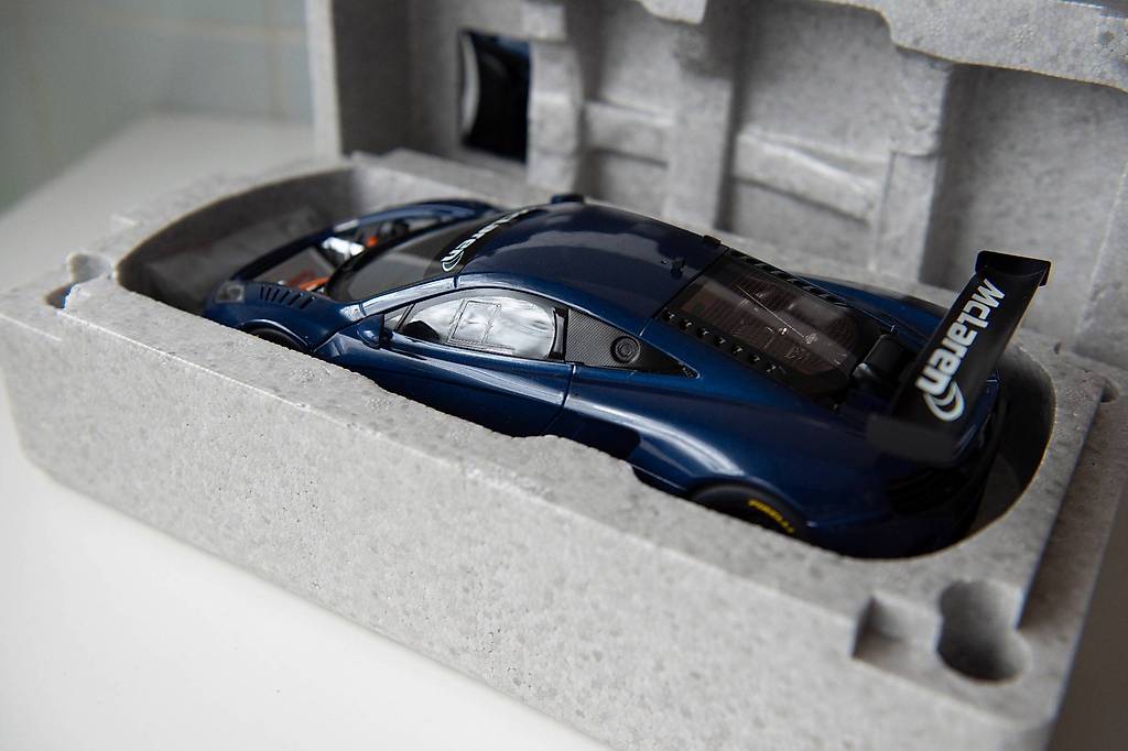 Autoart Mclaren 12C GT3 1/18 im Kanton Waadt - anibis.ch