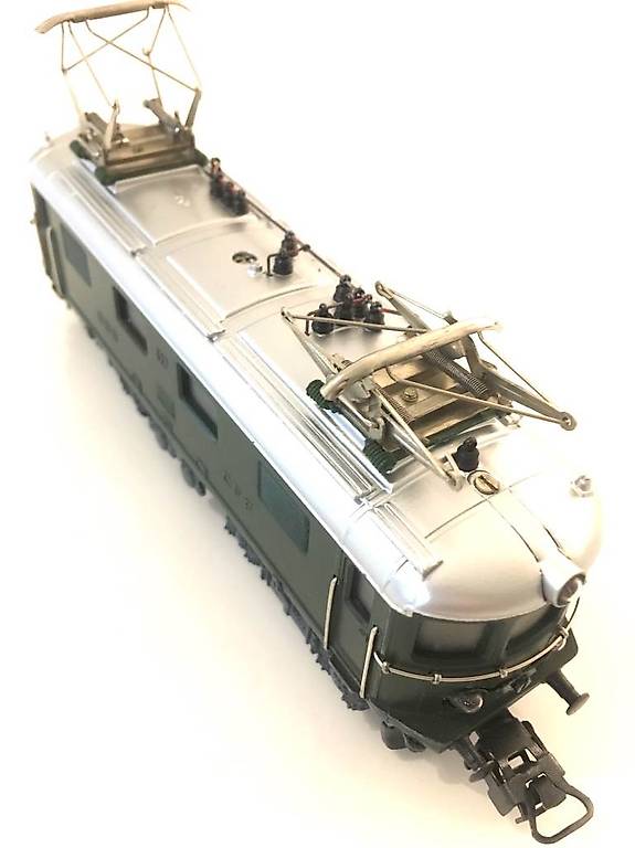 Märklin E-Lok Re 4/4, Ret 800 3014 HO AC Canton Berne - anibis.ch