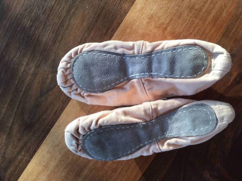 Chaussons de danse 35 im Kanton Waadt - anibis.ch