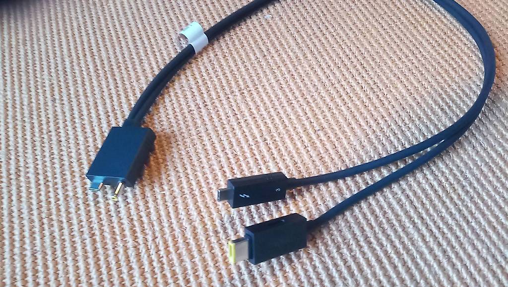 Lenovo ThinkPad Thunderbolt 3 Workstation Dock Split Cable im Kanton ...