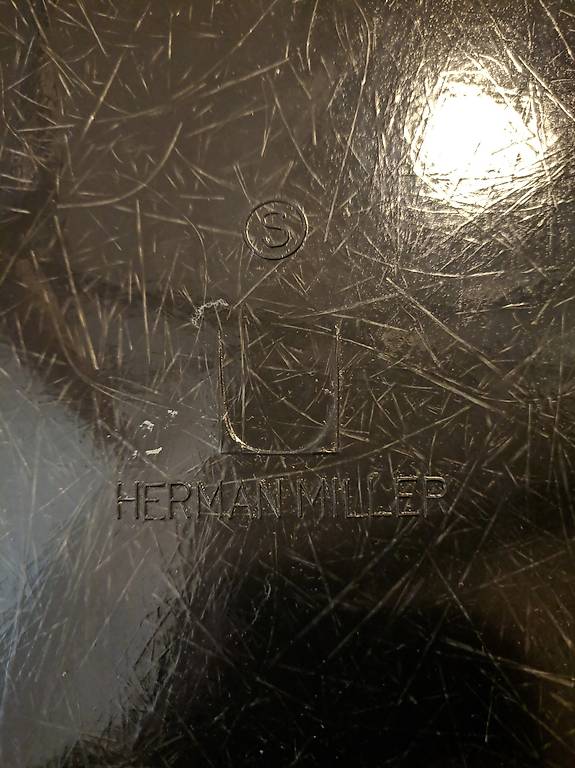 Vintage Eames armchair Canton Vaud - anibis.ch