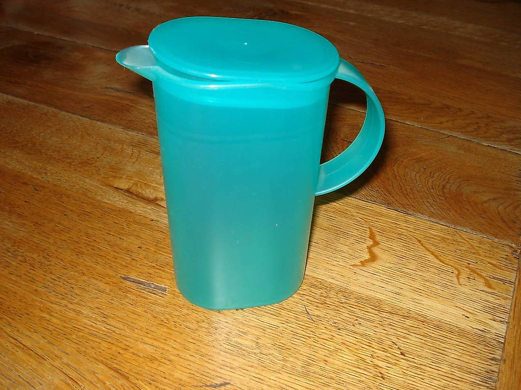 Pichet Tupperware Canton Vaud - anibis.ch