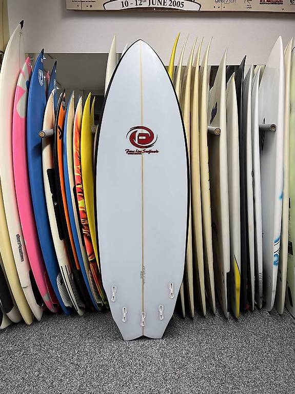 Surfboard Force Line 5-10 XL Fish Neu Canton Zurich - anibis.ch