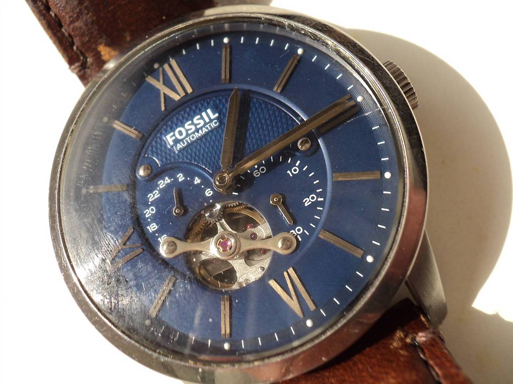 Montre Fossil Signature Cronographe avec bracelet Canton Vaud - anibis.ch