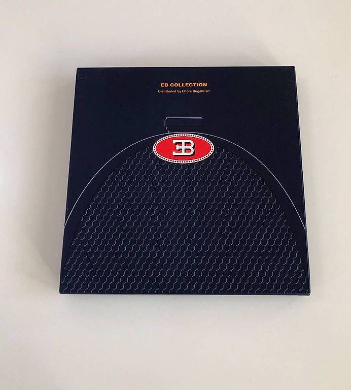 Foulard Bugatti EB Collection distributed by Ettore Bugatti im Kanton ...