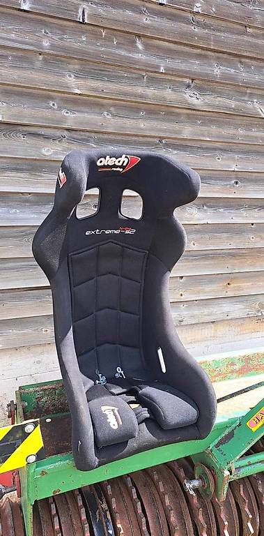 Vend siege Baquet Atech Canton Neuchâtel - anibis.ch