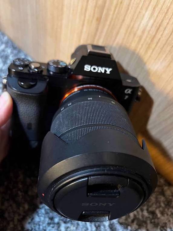 Caméra SONY CX 7 avec 3 batteries à vendre Canton Vaud - anibis.ch