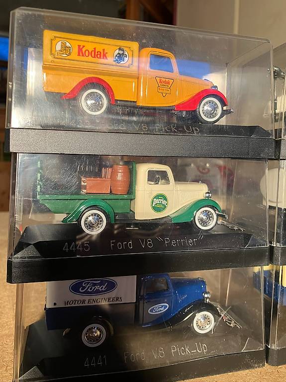 Pick Up Ford V8, Dodge, Citroën C4F, etc. Canton Valais - anibis.ch