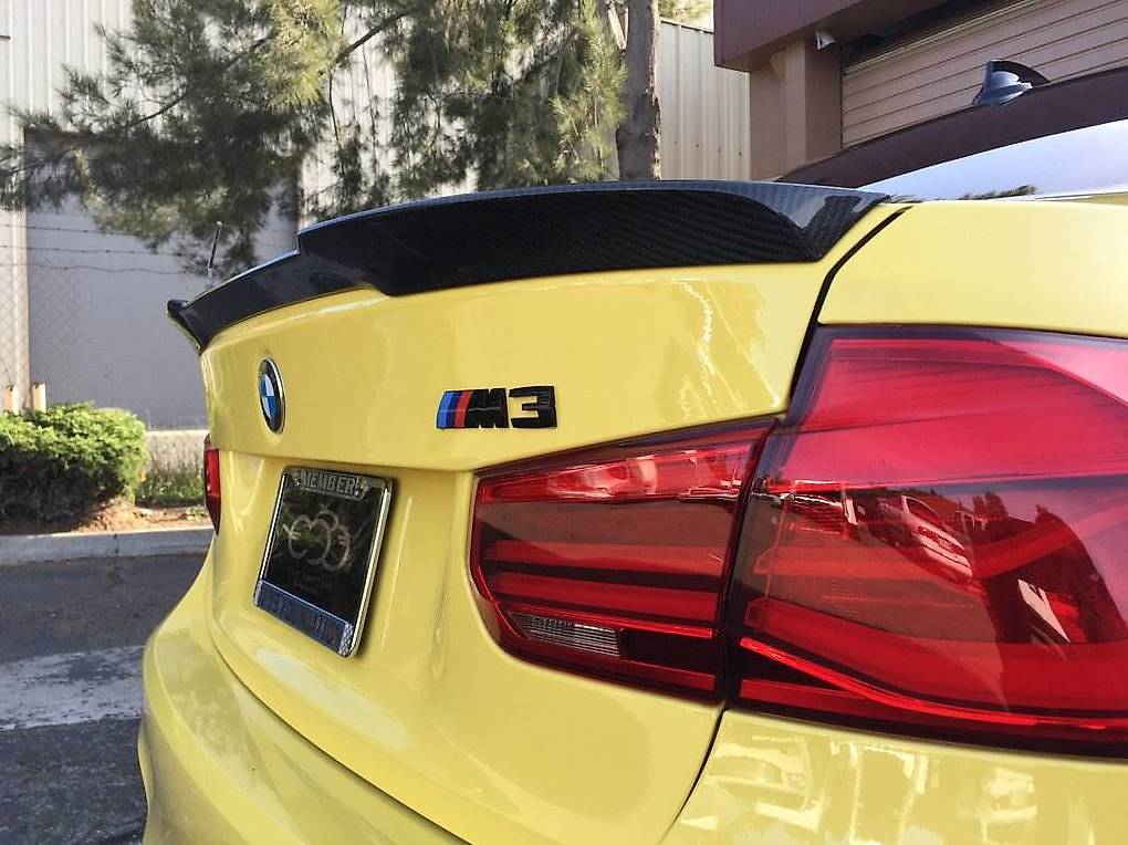 Becquet en carbon pour Serie F30 / M3 F80 style m4 Cantone Vaud - anibis.ch