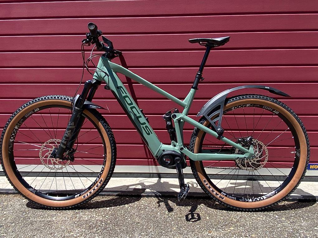 VTT ELECTRIQUE FOCUS THRON 2 6.9 im Kanton Neuenburg - anibis.ch