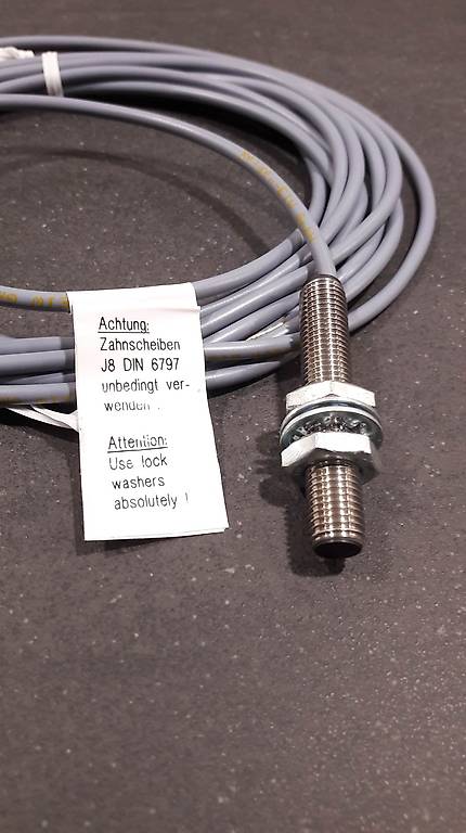 BALLUFF Näherungsschalter / induktiver Sensor PNP-Schliesse im Kanton ...