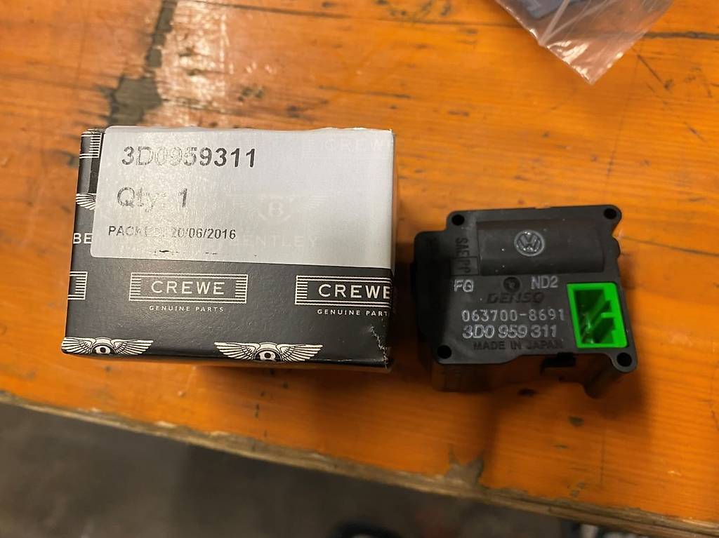 Bentley GT /GTC / & Flying 2003-2017 Clapet d'air 4D0820511 Canton Vaud ...