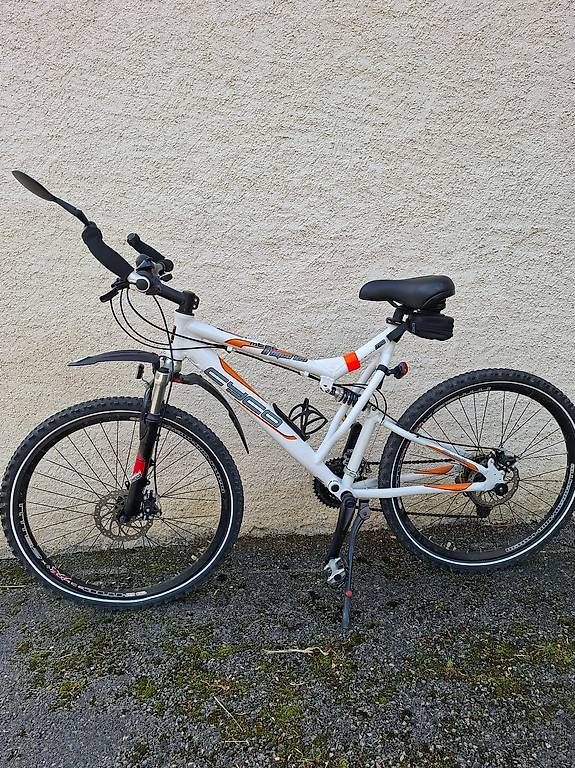 Vélo VTT blanc comme neuf Canton Vaud - anibis.ch
